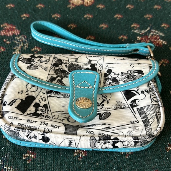 disney dooney snd bourke | Bags | Disney Is Doing And Burke White Comic Wristlet Trimmed In Aqua ...